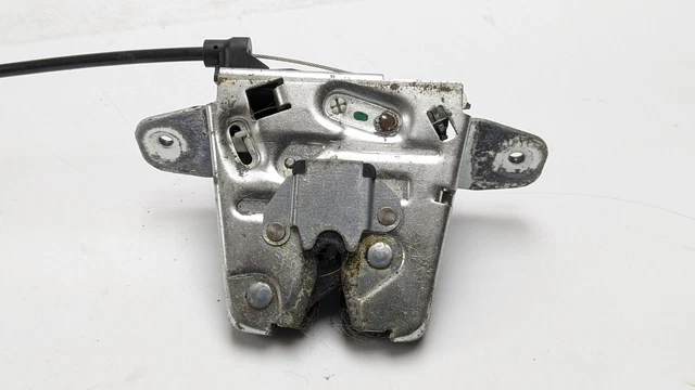 MERCEDES C CLASS Tailgate Lock Latch Catch Boot Lid A2047400735 W204 ...