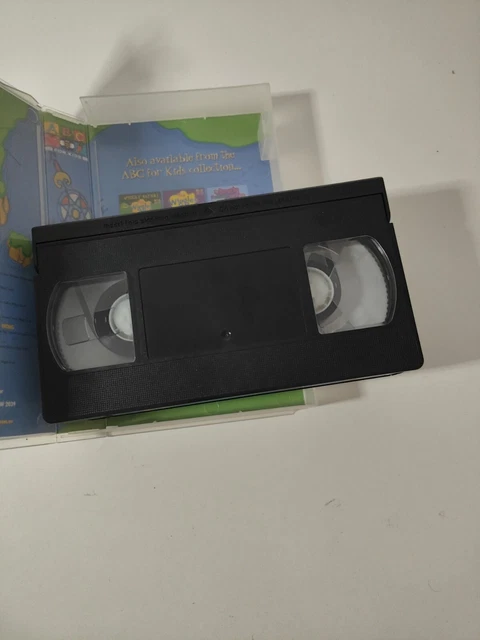 THE WIGGLES WIGGLE Bay VHS ABC Video 2002 Original Cast Members $10.00 ...