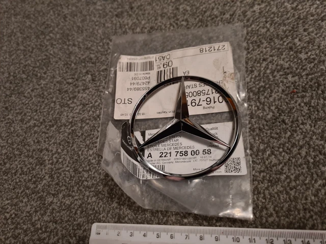 GENUINE MERCEDES S Class W221 Rear Badge Emblem Logo Plastic Chrome ...