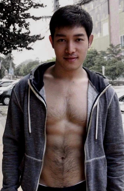 SHIRTLESS MALE BEEFCAKE Athletic Muscular Asian Hairy Chest Hunk PHOTO ...
