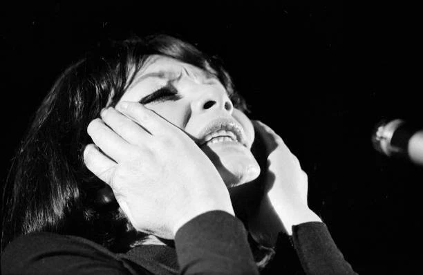 JULIETTE GRECO FRENCH singer 1960s Old Photo EUR 6,22 - PicClick FR