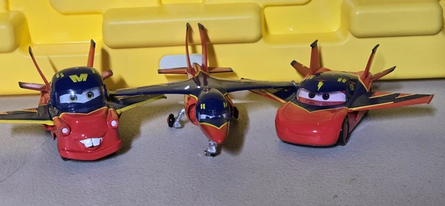CARS MATER HAWK Lightning McQueen Hawk Falcon Hawk Set. Bought At ...