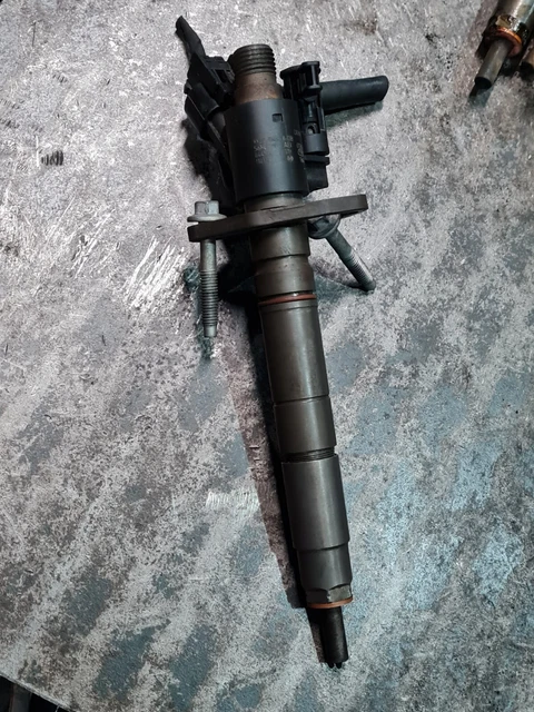 GENUINE LAND ROVER Range Rover 3.0L TDV6 SDV6 Diesel Injector x 1 ...