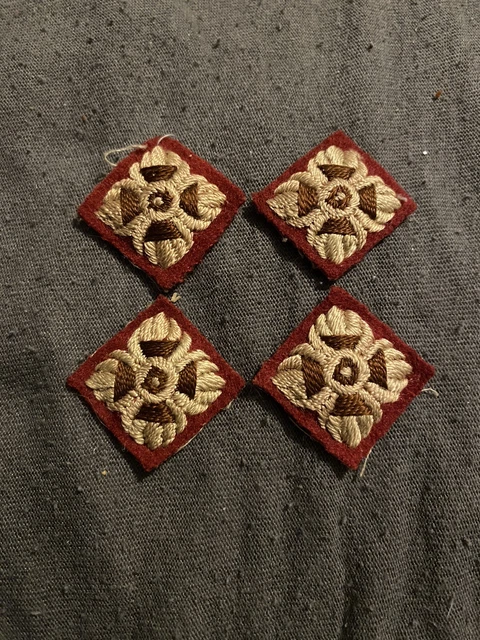 WW2 BRITISH ARMY 2nd Lieutenant Insignia Crown Pips/badges £12.00 ...