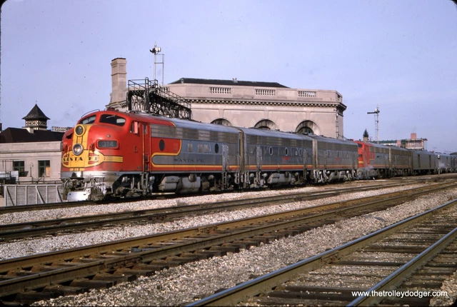 ATSF SANTA FE EMD F7A diesel loco #314 1968 35 mm diapositive originale Kodachrome EUR 4,63 ...