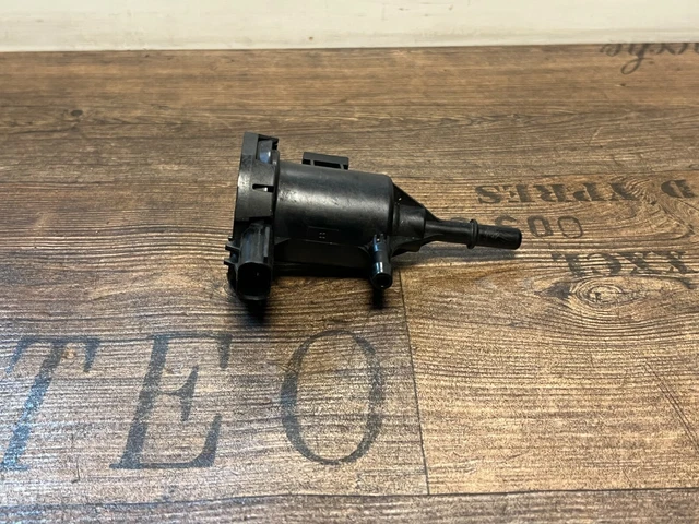 ORIGINAL MERCEDES-BENZ W204 180CGI Unterdruckventil A0014760532 EUR 35 ...