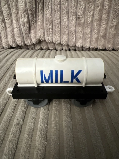 TOMY THOMAS THE tank Engine trackmaster Milk Sodor tanker vintage ...