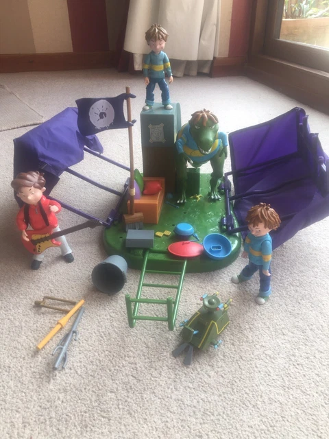 HORRID HENRY PURPLE Hand Gang Fort & 2 Horrid Henry, Rude Ralph ...