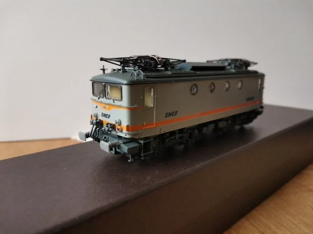 ROCO HO 43460 SNCF BB 8251 Grey & Orange Livery Electric Locomotive ...