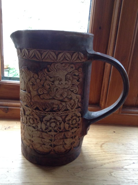 QUANTOCK POTTERY JUG with Lion Design £18.00 - PicClick UK