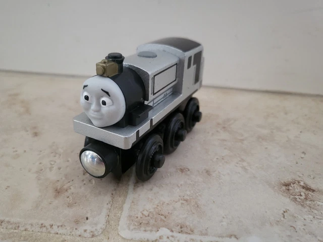 THOMAS & FRIENDS Wooden Railway My Custom Engine Silver Friendly ...