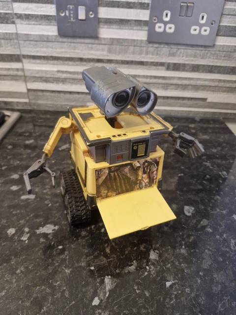 DISNEY PIXAR WALL-E Transforming Thinkway Toys £6.50 - PicClick UK