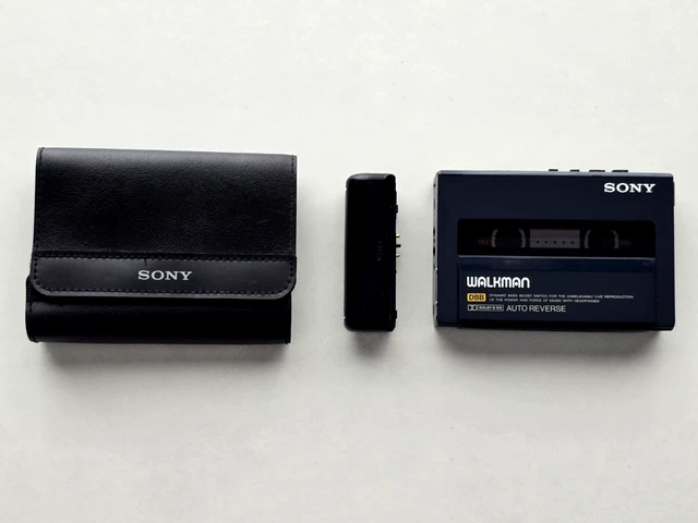 BLUE VINTAGE SONY Walkman WM-150 Personal Cassette Tape Player Full ...