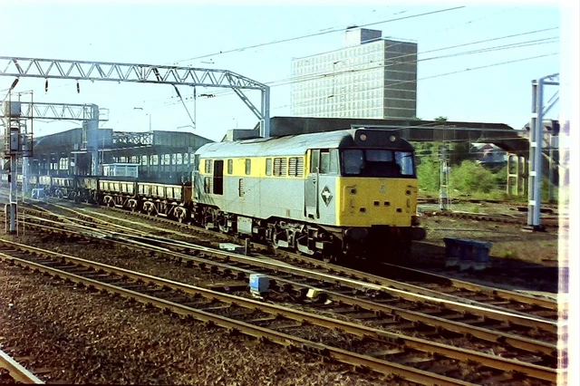 35MM RAILWAY COLOUR Negative Class 31 524 at Crewe £1.95 - PicClick UK