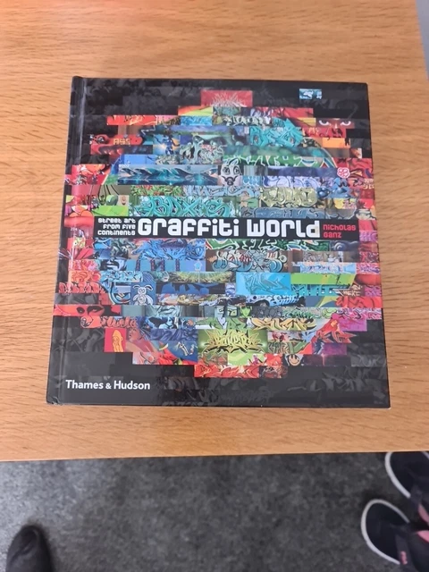 GRAFFITI WORLD: STREET Art from Five Continents par Nicholas Ganz ...