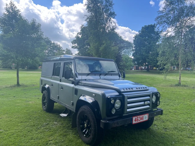 LAND ROVER DEFENDER DEFENDER 110 TD XS STATION WAGON 2012 £17,000.00 ...