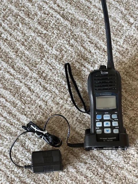 ICOM IC-M34 VHF Two Way Marine Radio Transceiver w/Charger - Needs New ...