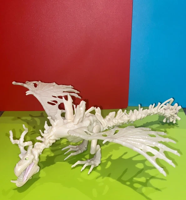 HOW TO TRAIN your Dragon Boneknapper figure Spinmaster Dreamworks Glow ...