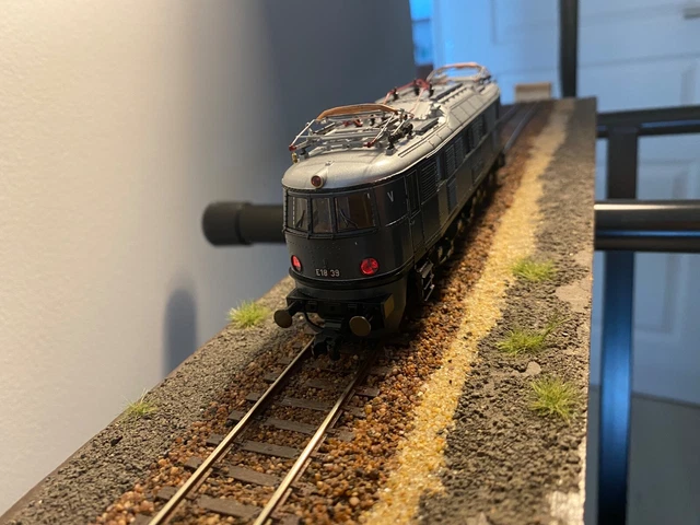 ROCO H0 43758 - LOCOMOTIVE ÉLECTRIQUE DRG E 18 39 (avec décodeur) EUR ...