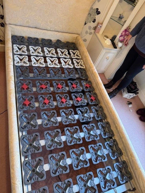 ADJUSTABLE ELECTRIC HIGH Quality Single Bed, Separately Sprung Base ...