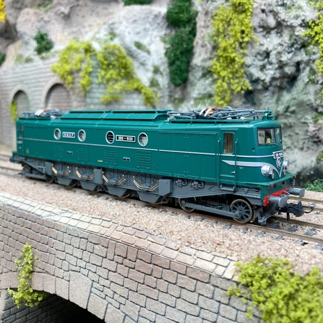 LOCOMOTIVE ÉLECTRIQUE 2D2 9128, Sncf, Ep IV - ROCO 70470 - HO 1/87 EUR ...