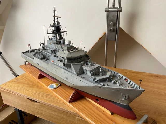 RC MODEL BOAT Hms Warship Uss £950.00 - PicClick UK