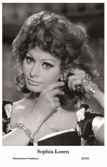 SOPHIA LOREN - Film star Pin Up PHOTO postcard - 20/427 Publisher Swiftsure Post EUR 4,99 ...