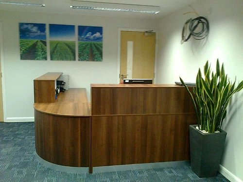 WALNUT RECEPTION DESK ,Curved Glass Unit,Aluminium Plinth.reception ...