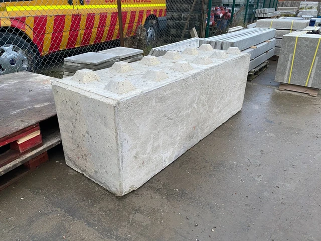 CONCRETE INTERLOCKING BLOCK 1800mm x 600mm x 600mm Fakenham Norfolk £ ...