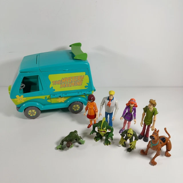 SCOOBY DOO MYSTERY Machine, Scooby, shaggy, Fred, Velma, Daphne and ...