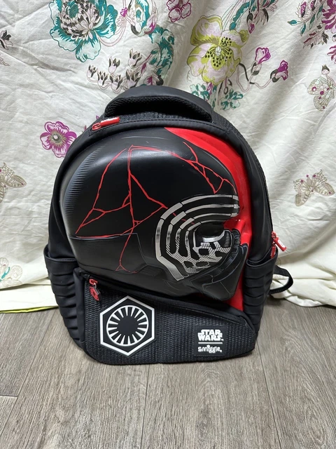 STAR WARS FIRST Order Kylo Ren Hardtop Backpack Limited Edition Smiggle ...