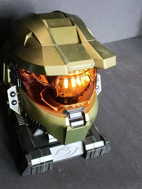 HALO 3 LEGENDARY Edition Master Chief Helmet Microsoft read description ...