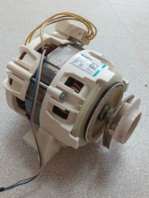 ELECTROLUX ESF5528LOW POMPE Cyclage PA085A25E01 NIDEC A00.210.502 ...