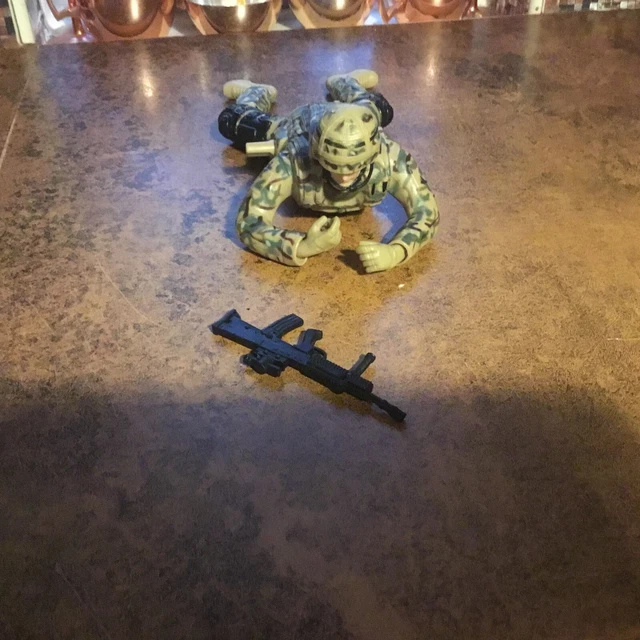 HM ARMED FORCES Crawling Infantryman Soldier Figure With Accessory HMAF ...