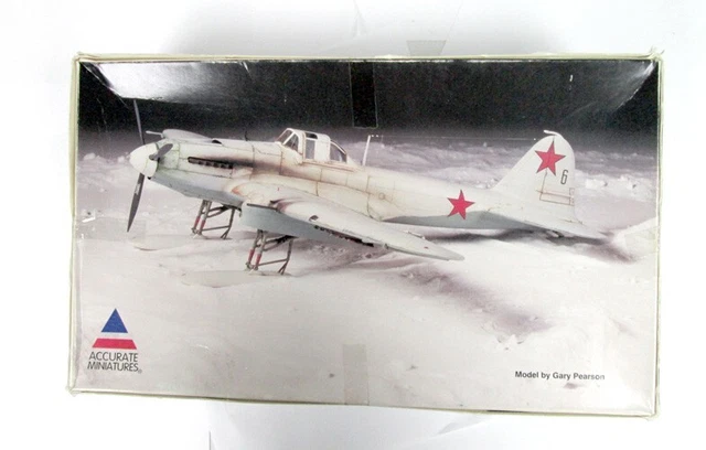 ILYUSHIN IL-2 &STRAIGHT Wing" Single-Seater Stormovik "Flying Tank" 1: ...