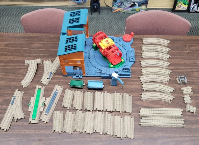 2009 THOMAS TRAIN Spin/Sodor Steamworks Trackmaster Train Set (LOT ...