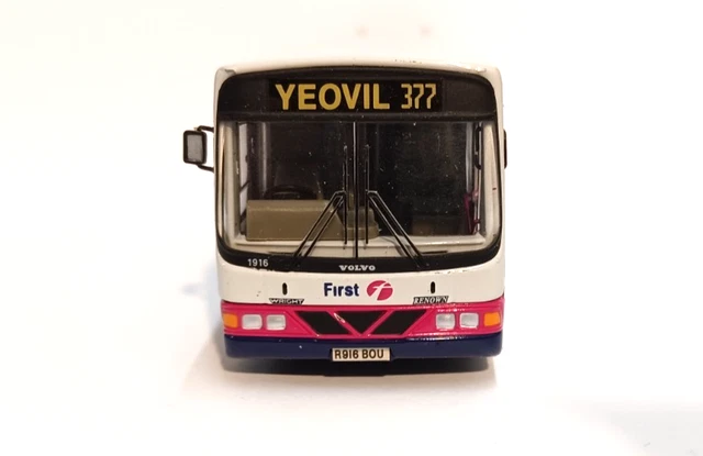EFE 27615 FIRST Bus Badgerline Volvo Wright Renown 1:76 Scale Model Bus ...
