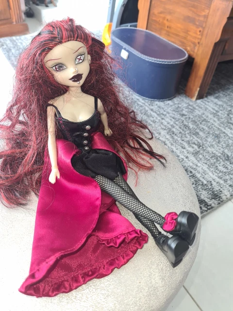 BLEEDING EDGE GOTHS Doll Red Riding Storm Series 3 Figure 2004 Rare £50 ...