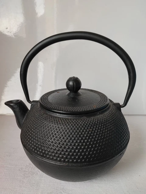THÉIÈRE JAPONAISE EN fonte noire - TBE- Voir descriptif. EUR 12,00 - PicClick FR