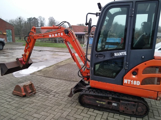 MINIBAGGER NANTE NT18 Motor neu 1,8to Bagger Generalüberholt , Kein ...