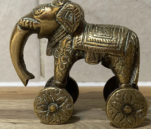 VINTAGE DETAILED SOLID Brass Wheeled Elephant Indian Temple Toy Antique ...