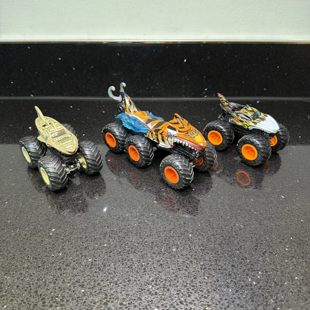 HOT WHEELS MONSTER Jam Big Rig Tiger shark, Leopard & Flame Shark 1:64 ...