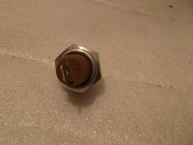 ÖLDRUCKSCHALTER BRAUN, 0,15 - 0,35 bar, VW Audi Seat Skoda OE ...