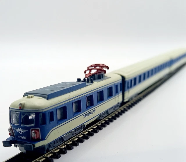 Z GAUGE SCALE ALPS Locomotive Passenger Coaches Model Railway Train Not ...