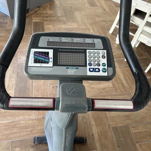 LIFE FITNESS LIFE Cycle Gym Static Bike Life Cycle 9500 Hr £100.00 ...