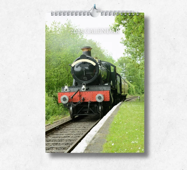 STEAM TRAIN CALENDAR 2025: Monthly Wall Calendar with Notes, Hanging A4 ...