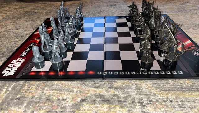 HASBRO - DISNEY Star Wars Force of Awakening Chess Game Set - 32 ...