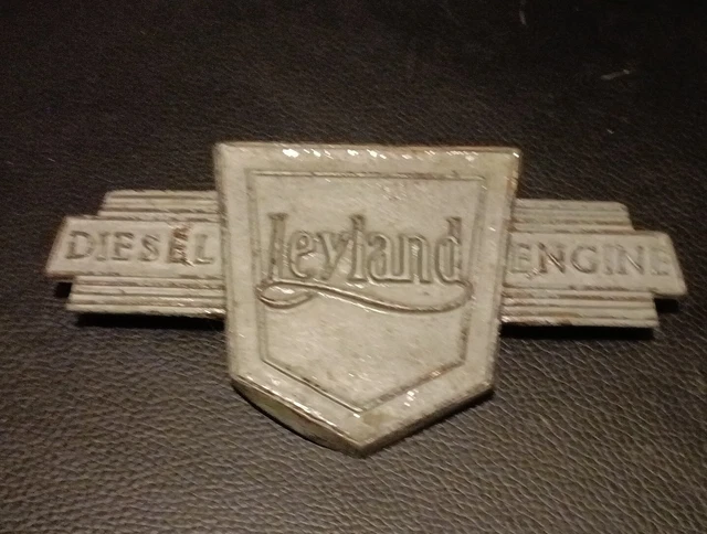 OLD VINTAGE LEYLAND Diesel Engine Commercial Lorry Wagon Truck Badge ...