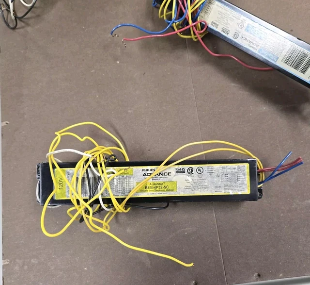 PHILIPS ADVANCE AMBISTAR REB-4P32-SC Instant Start Elec Ballast 120V ...