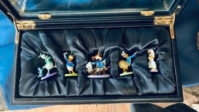 WALT DISNEYS DONALD Duck Through The Ages Pewter Set Figures ... WALT DISNEYS DONALD Duck Through The Ages Pewter Set Figures ...